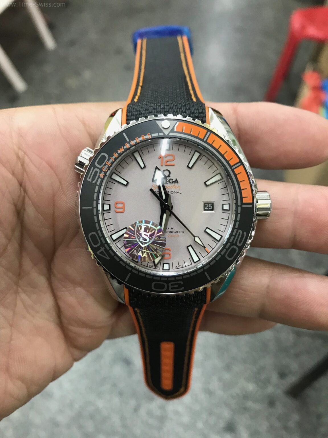 Omega Seamaster Orange Grey Dial Rubber 42mm | https://time-swiss.com