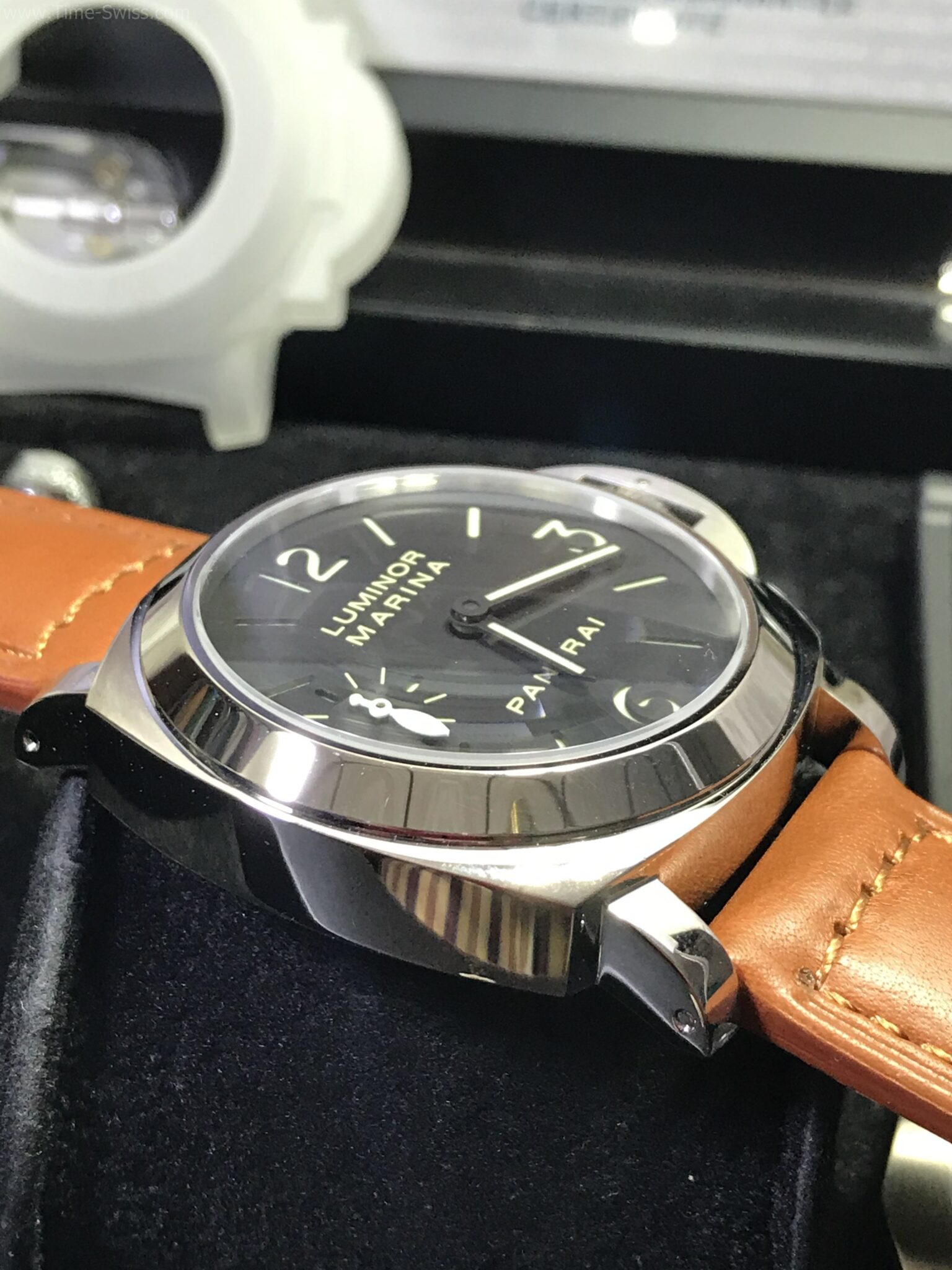 Panerai Luminor Marina PAM111 Black Dial 44mm Swiss | https://time ...